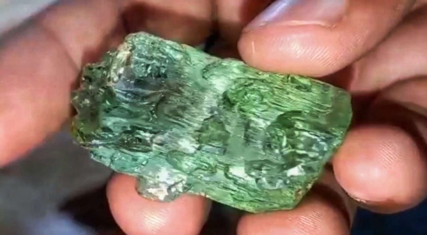 Natural Vanadium Beryl from Sri Lanka - Danu Group