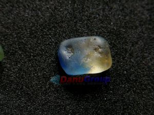 Bi-color Sapphire - Wedding Stone - Danu Group
