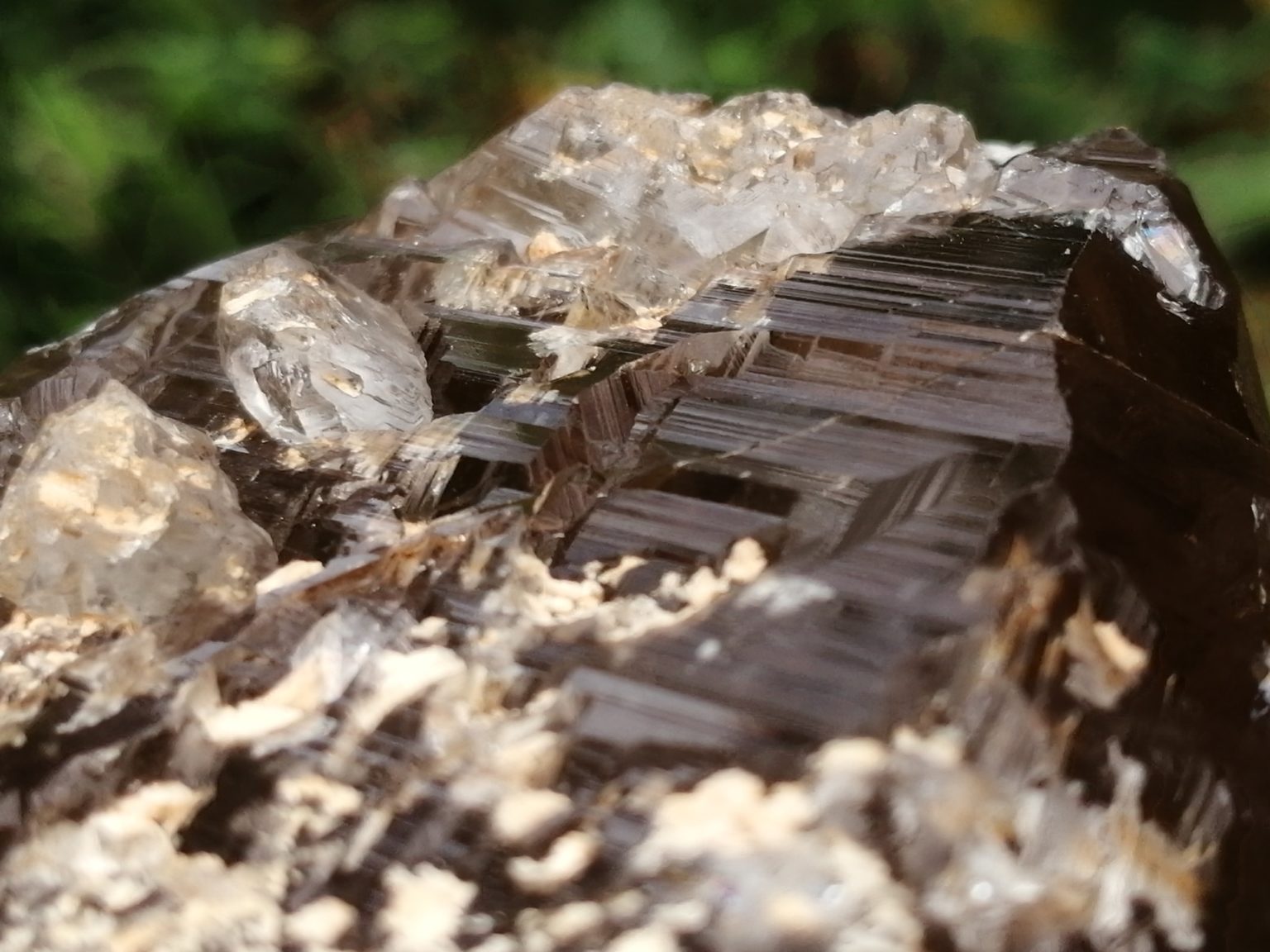 Ceylon Natural Quartz Crystal with Amazing Structure - Danu Group