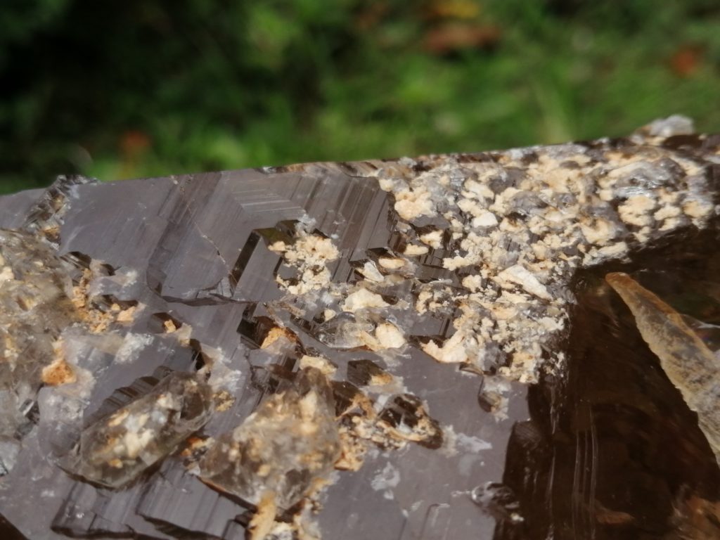 Ceylon Natural Quartz Crystal with Amazing Structure - Danu Group