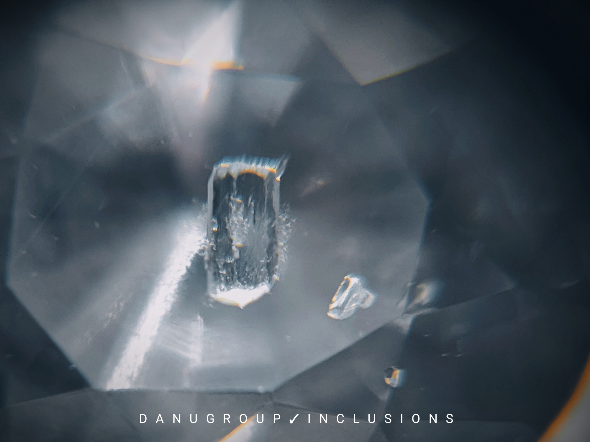Negative Crystal Inclusion In Natural Spinel - Danu Group Inclusions ...