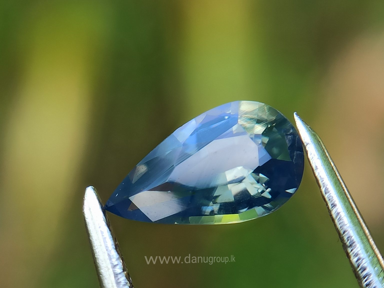 Natural Bi-Color Sapphire - Danu Group