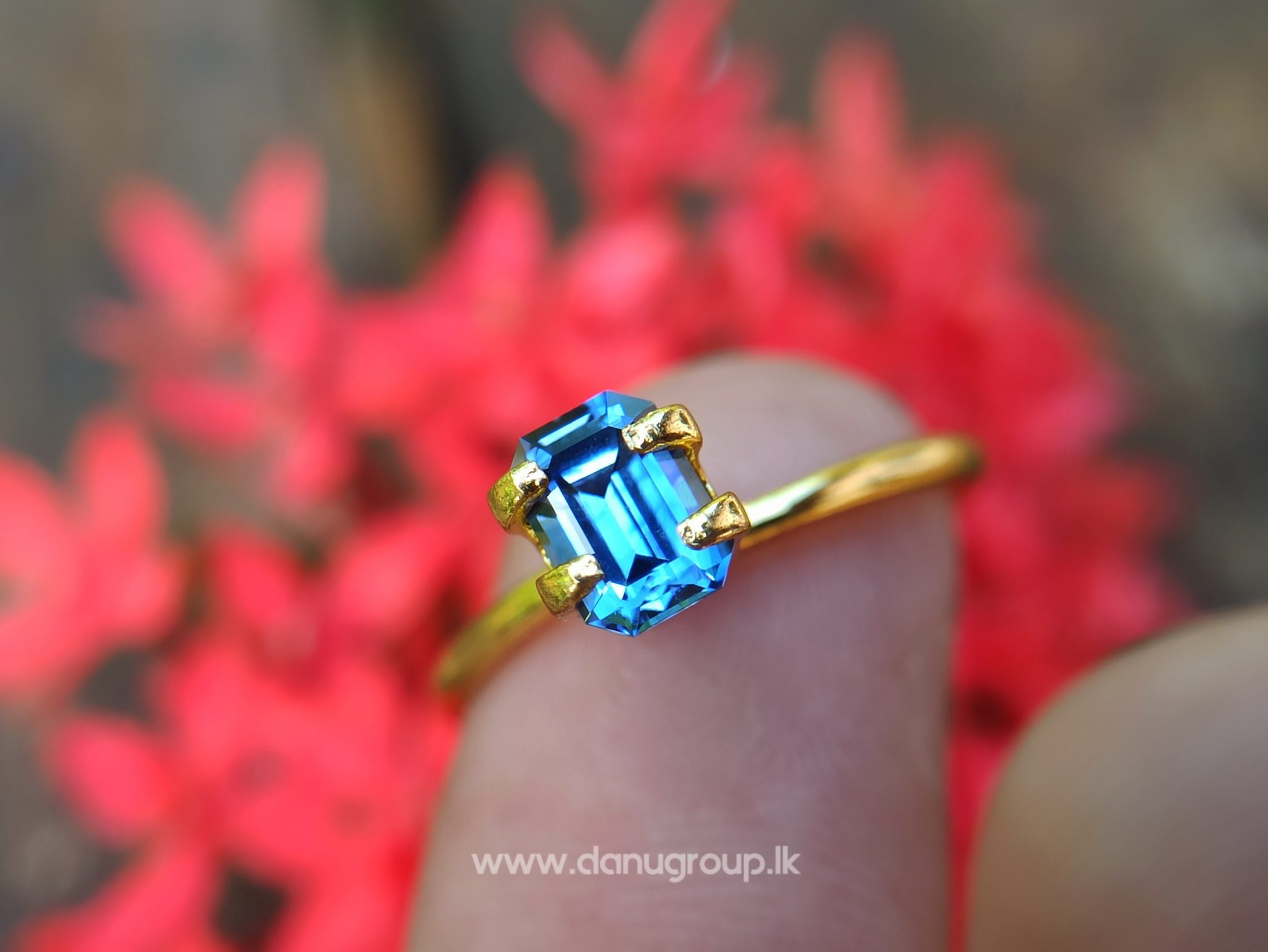 Best Quality Ceylon Natural Cornflower Blue Sapphire - Danu Group
