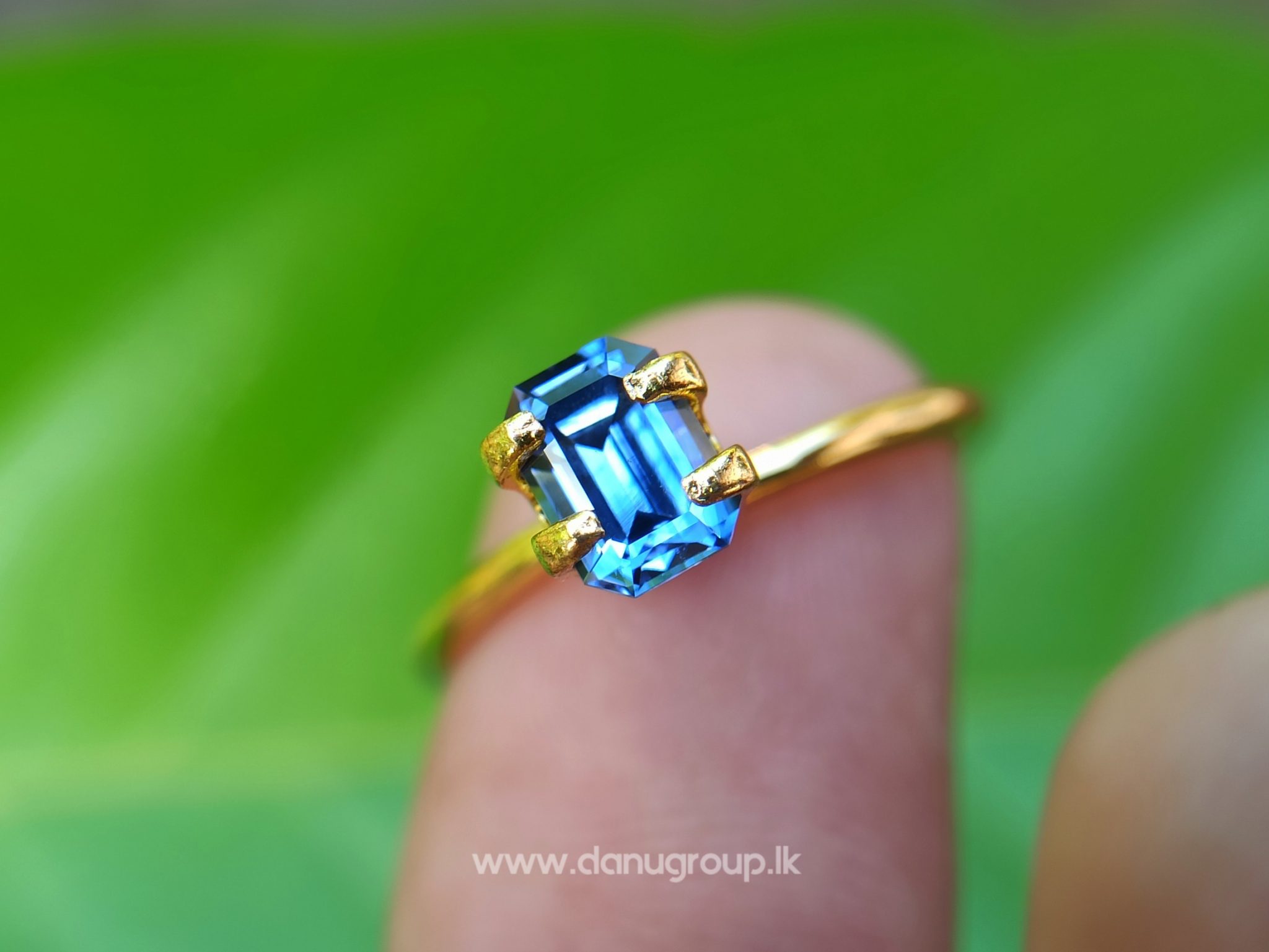 Best Quality Ceylon Natural Cornflower Blue Sapphire - Danu Group
