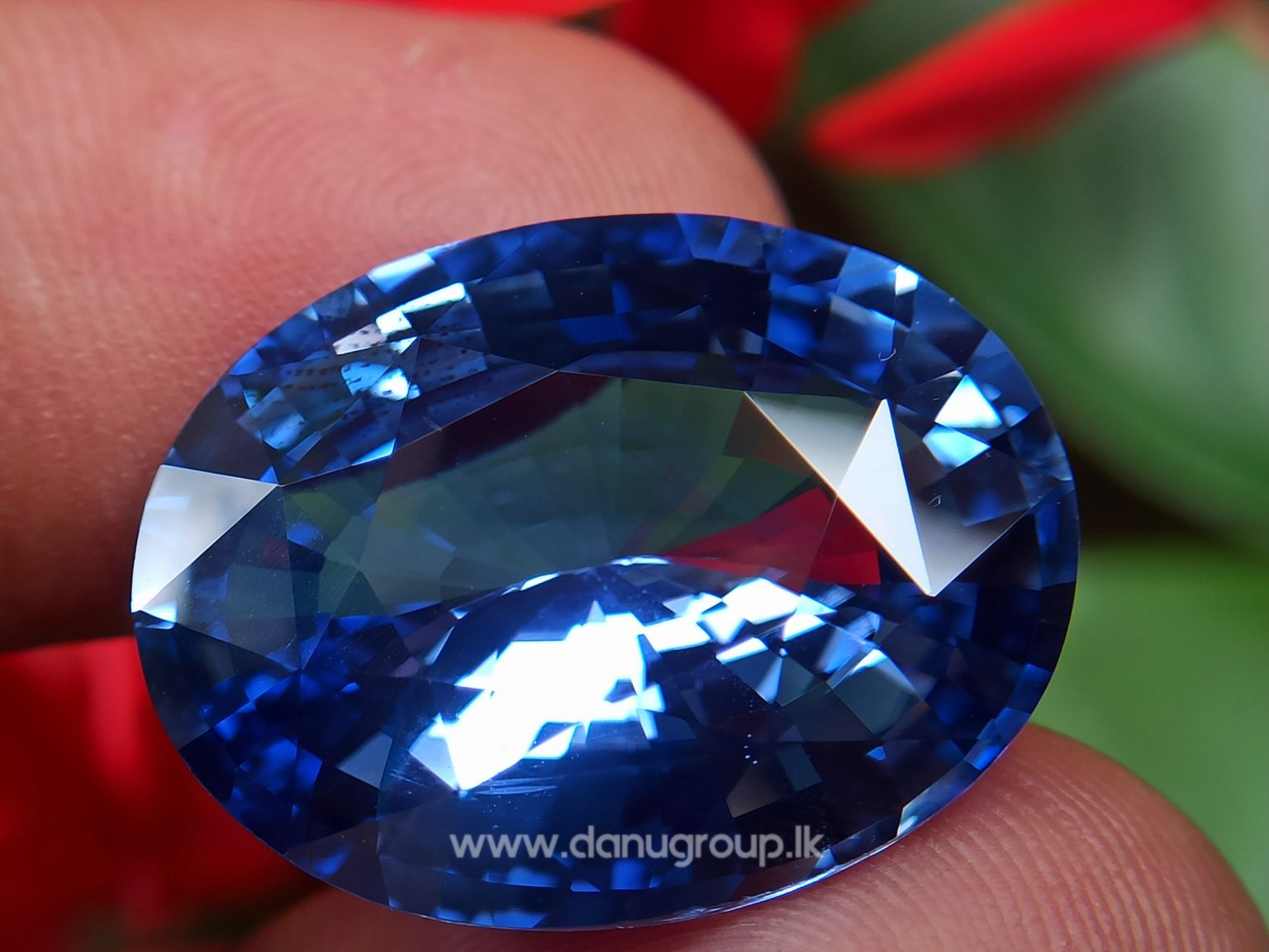 High Quality Jewellery Grade Big Ceylon Blue Sapphire - Danu Group