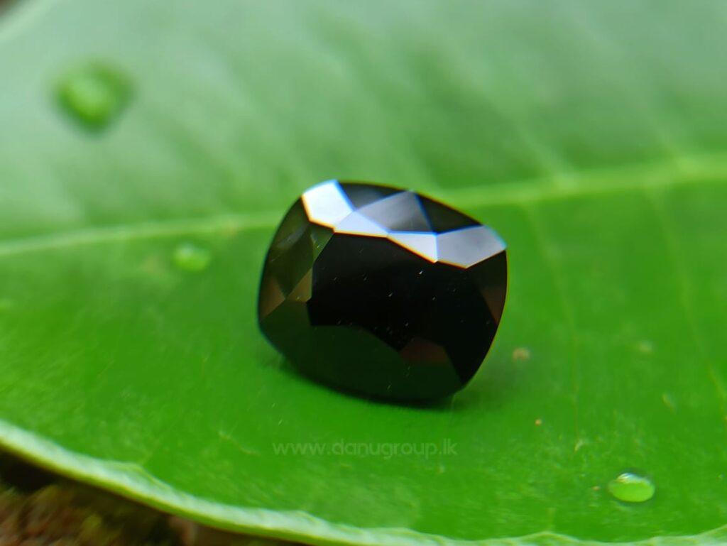 Rare Natural Gahno Spinel - Danu Group